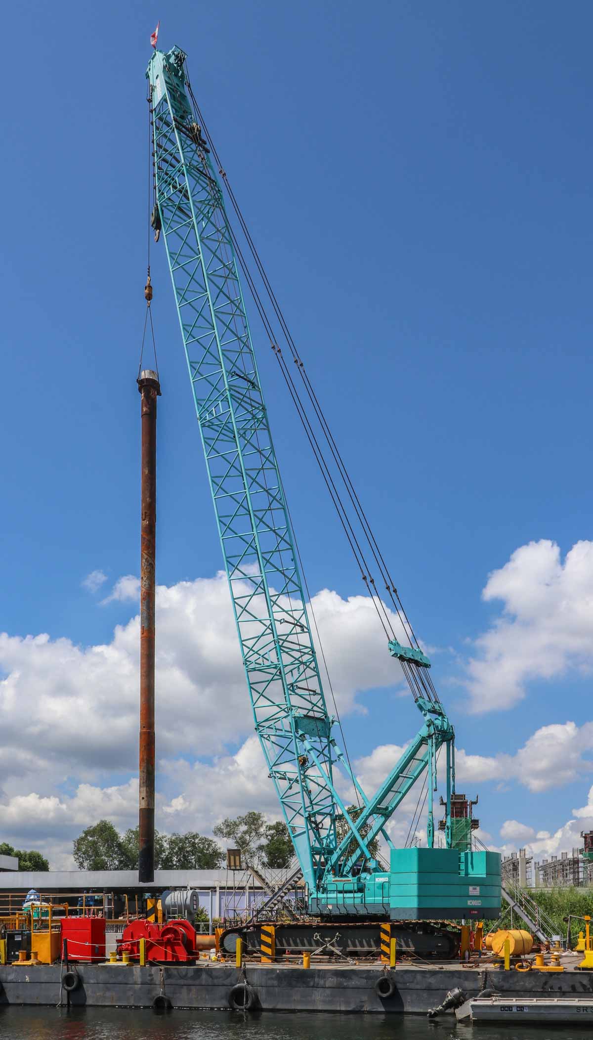 Kobelco 7250S - Marina Technology & Construction :: www.trucks-cranes.nl